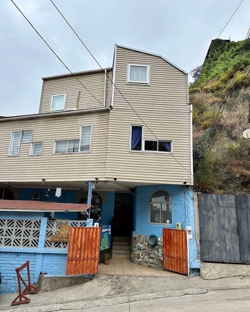 Hostal Recuerdos De Familia - Valparaíso