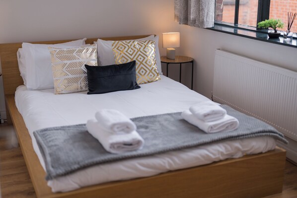 3 quartos, Wi-Fi de cortesia, roupa de cama