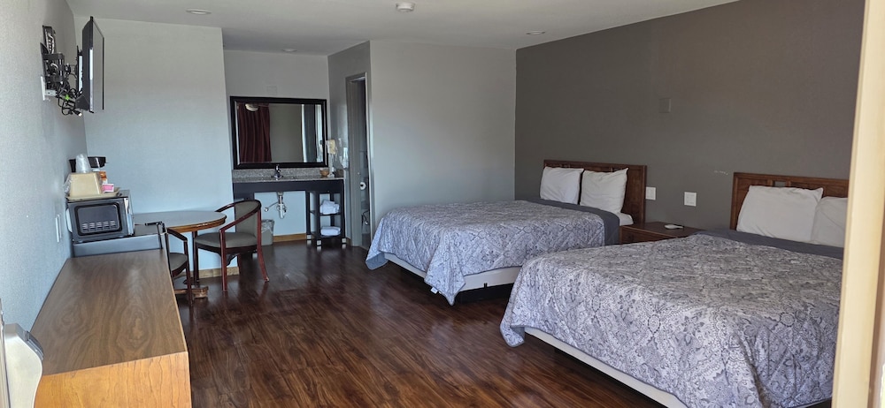 Gate One Inn - Brownwood, TX