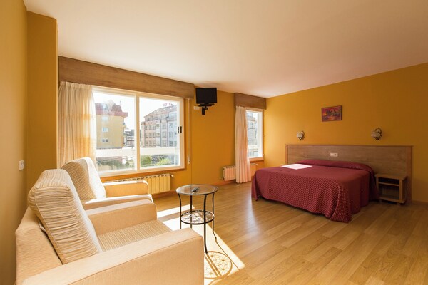 My Rooms City Hotel Monte Blanco - Ponteceso