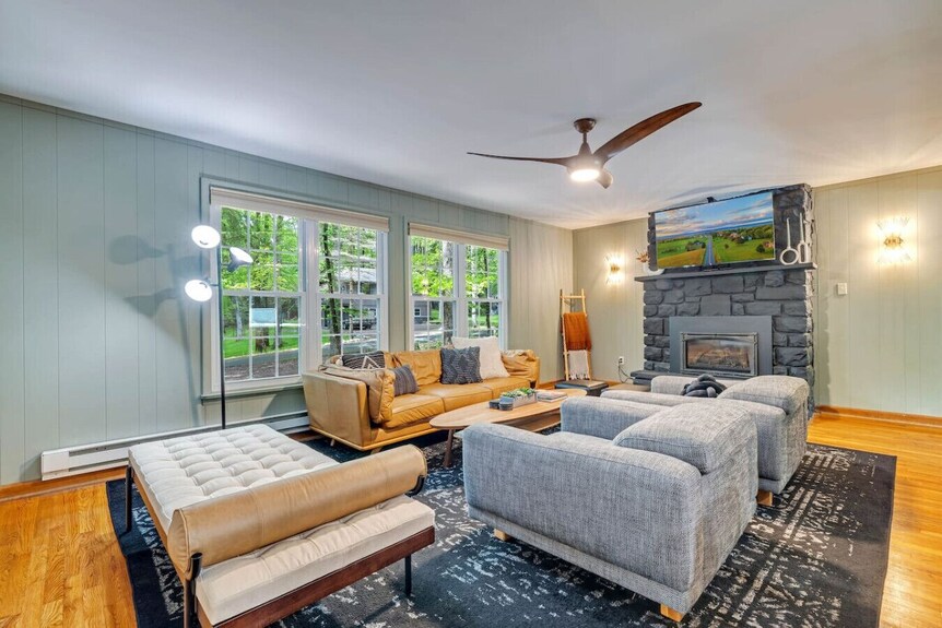 Ski Jack Frost + Big Boulder : Game Room : Hot Tub - Lake Harmony, PA