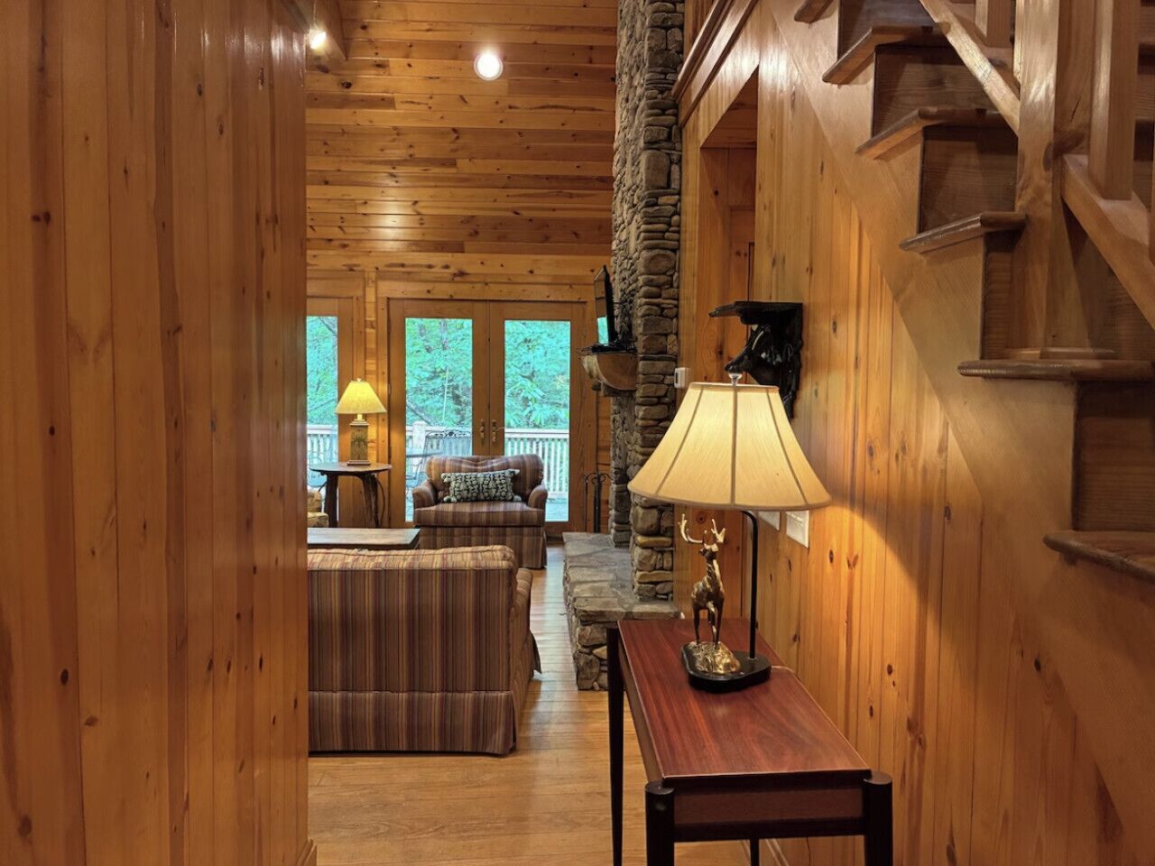 Splendor Mountain Sapphire Cabin - Clayton, GA