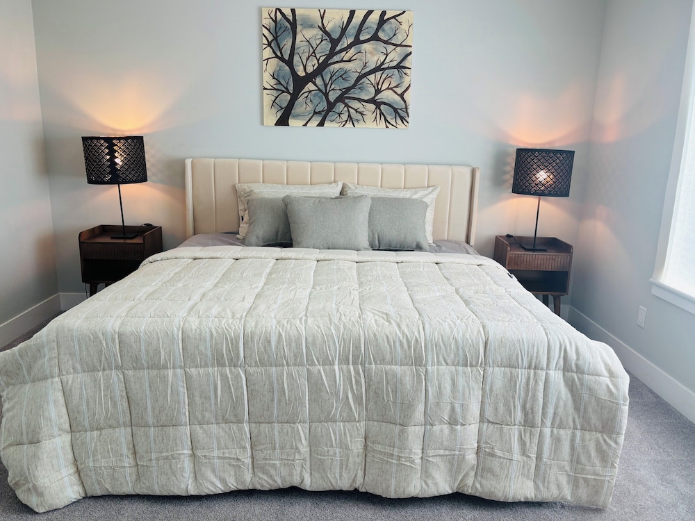 Charming Detached 3-Bedroom escape- sleeps 6 - Middlesex Centre | Vrbo