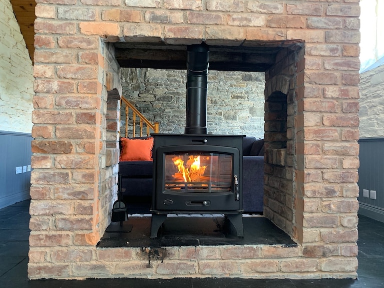 Ardnagashel Est No 6 - A Two Story That Sleeps 4 Guests In 2 Bedrooms - Cork