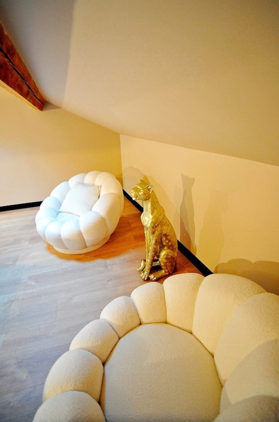 ÉVasion Safari Luxe, Spa Xxl Privatif, éCran Cinéma, Cascade D'eau, 4 Couchages - Isère