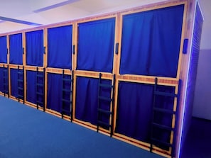 Wi-Fi de cortesia, roupa de cama