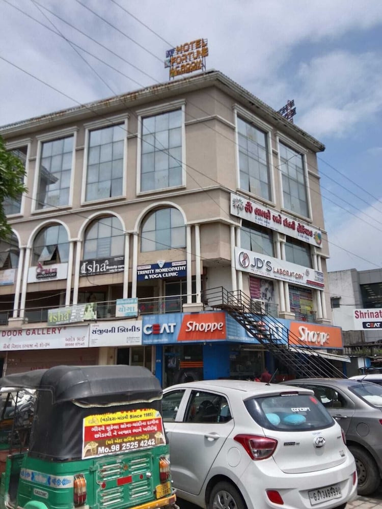 Hotel X Fortune - Vadodara