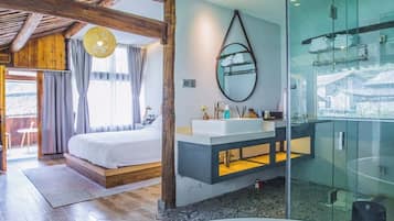 Quarto Clássico com Cama de Casal, vista para a montanha | Roupa de alta qualidade, com decoração personalizada