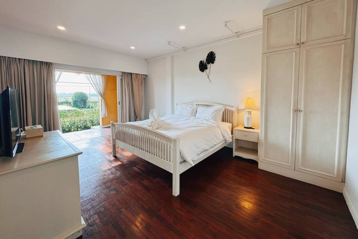 Quarto família | Cofres nos quartos, quartos à prova de som, Wi-Fi de cortesia