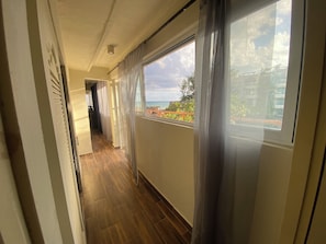 Apartamento conforto, vista para o mar | Roupas de cama premium, individualmente decorados