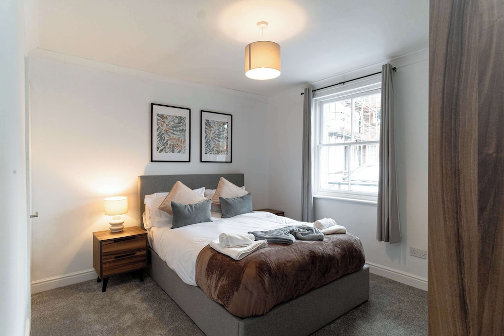 Lovely 1 Bed Harbour-side Apartment - Sea Views - Whitehaven | Vrbo