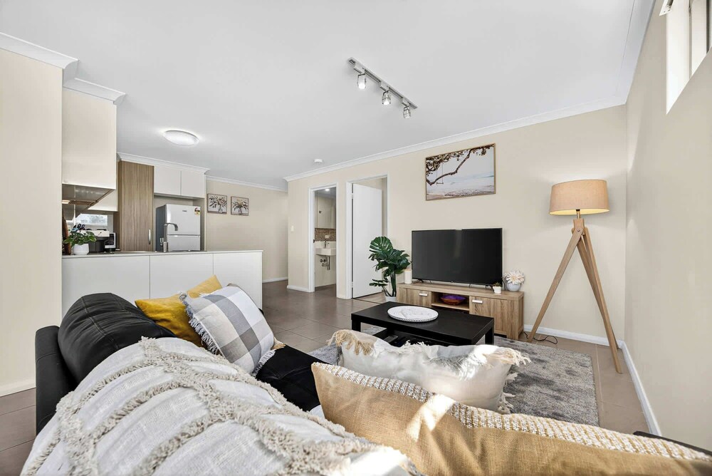 Rockingham 2BR Hideaway Near Shops & Beach - Perth | Vrbo