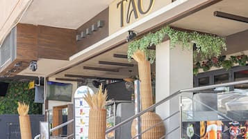 Apartamento de Luxo, vários quartos, frigorífico e micro-ondas (Luxury beachfront suite Fuengirola) | Pormenores do exterior