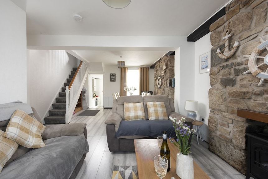 Bryher Cottage, Longrock - A Cottage That Sleeps 6 Guests In 3 Bedrooms - 펜잰스