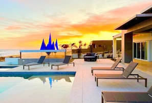 Villa de Luxo, vista para o oceano | Terraço/pátio interior