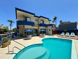 Piscina externa
