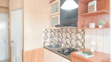 Apartamento Standard | Cozinha privada | Utensílios de cozinha