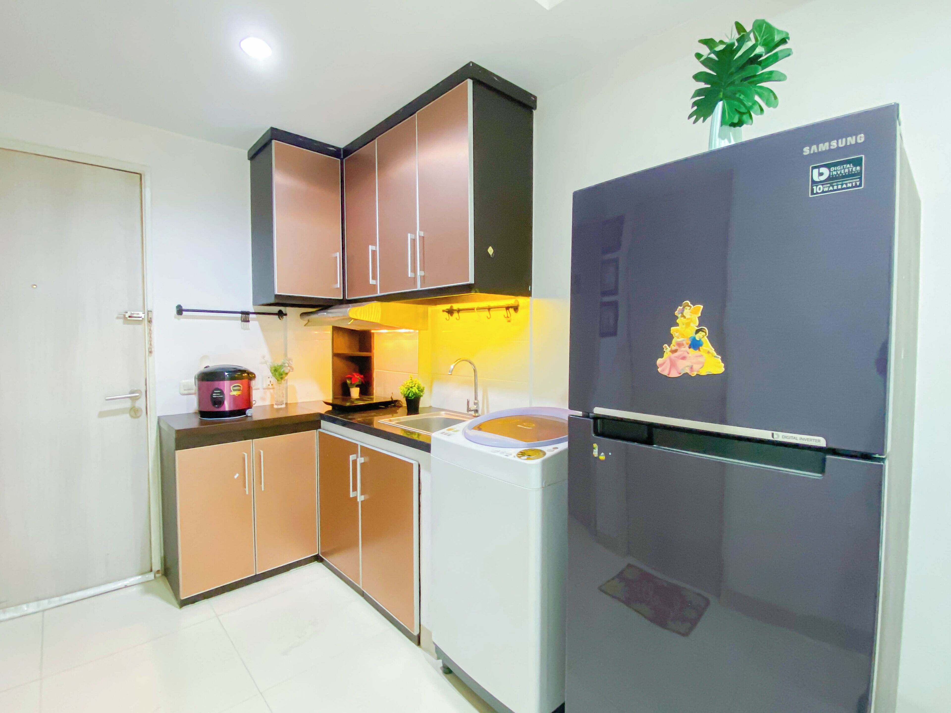 Apartamento standard | Cozinha privada | Talheres/pratos/utensílios de cozinha