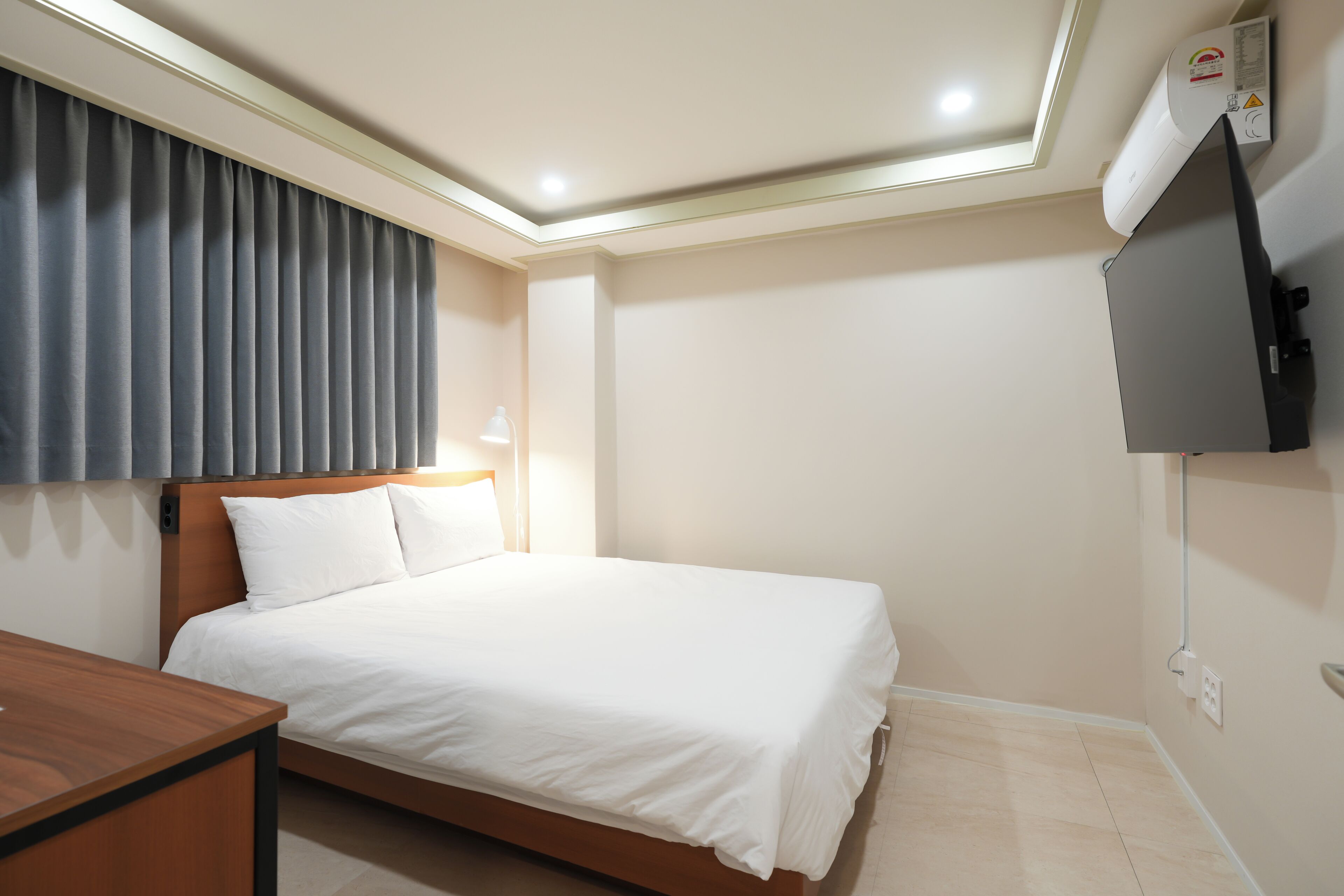 Quarto standard | Roupas de cama premium, quartos à prova de som, Wi-Fi de cortesia