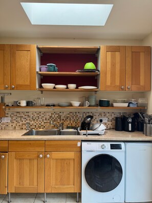 Dormitório Partilhado, 1 quarto, fumadores, Vista para a cidade | Interior