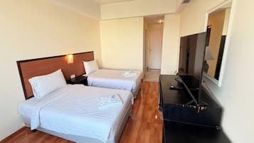 Quarto Twin Superior | Ferro/tábua de engomar