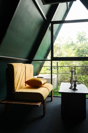 Quarto Duplo, varanda, vista para o mar | Minibar, Wi-fi grátis, roupa de cama fornecida