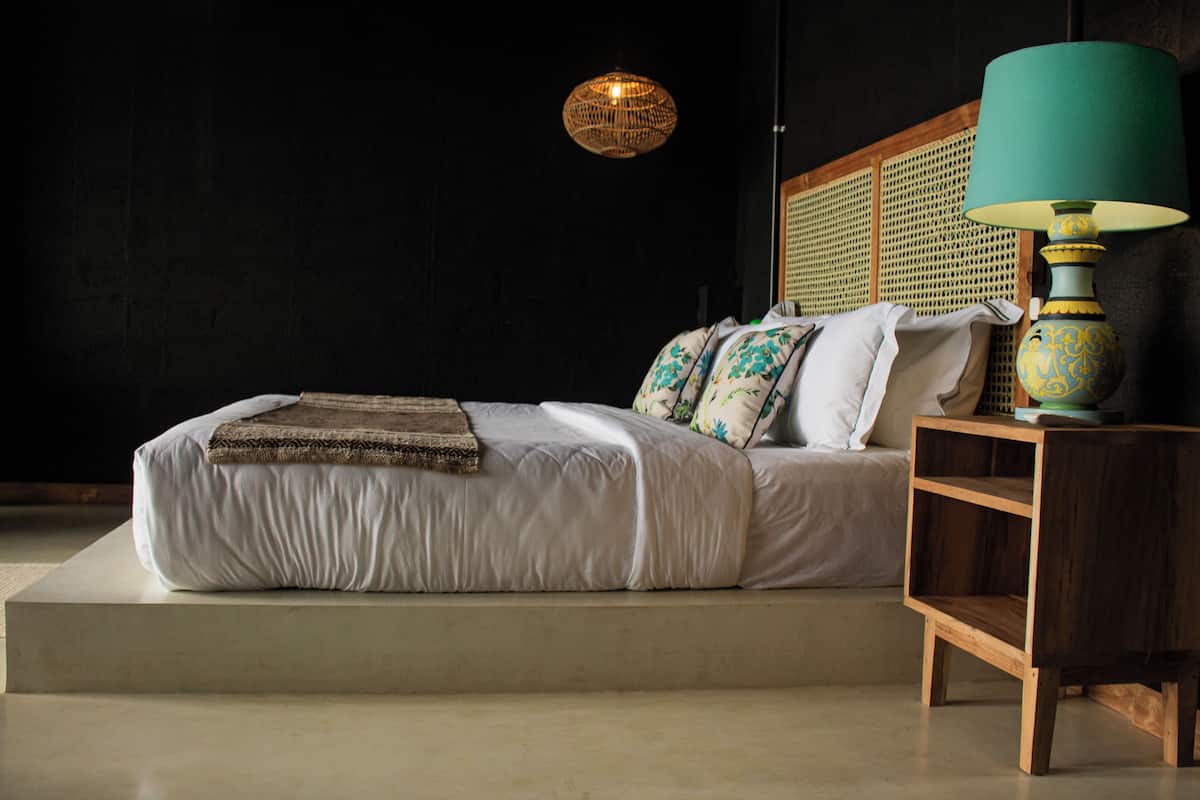 Minibar, Wi-fi grátis, roupa de cama fornecida