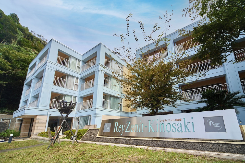 Reyzenitkinosakisuitevilla - Japan