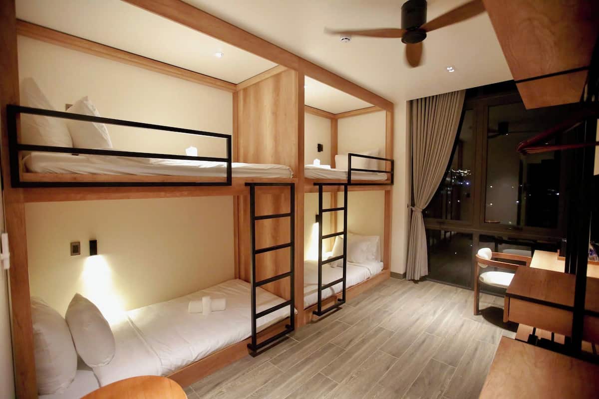 Quarto Quádruplo Básico | Vista do quarto