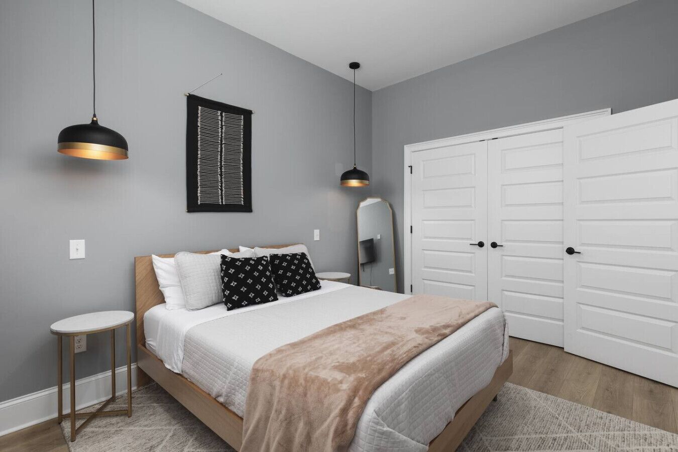 Only 3 Miles From Broadway, Sleeps 16, 2 Condos Side-by-side - 내슈빌