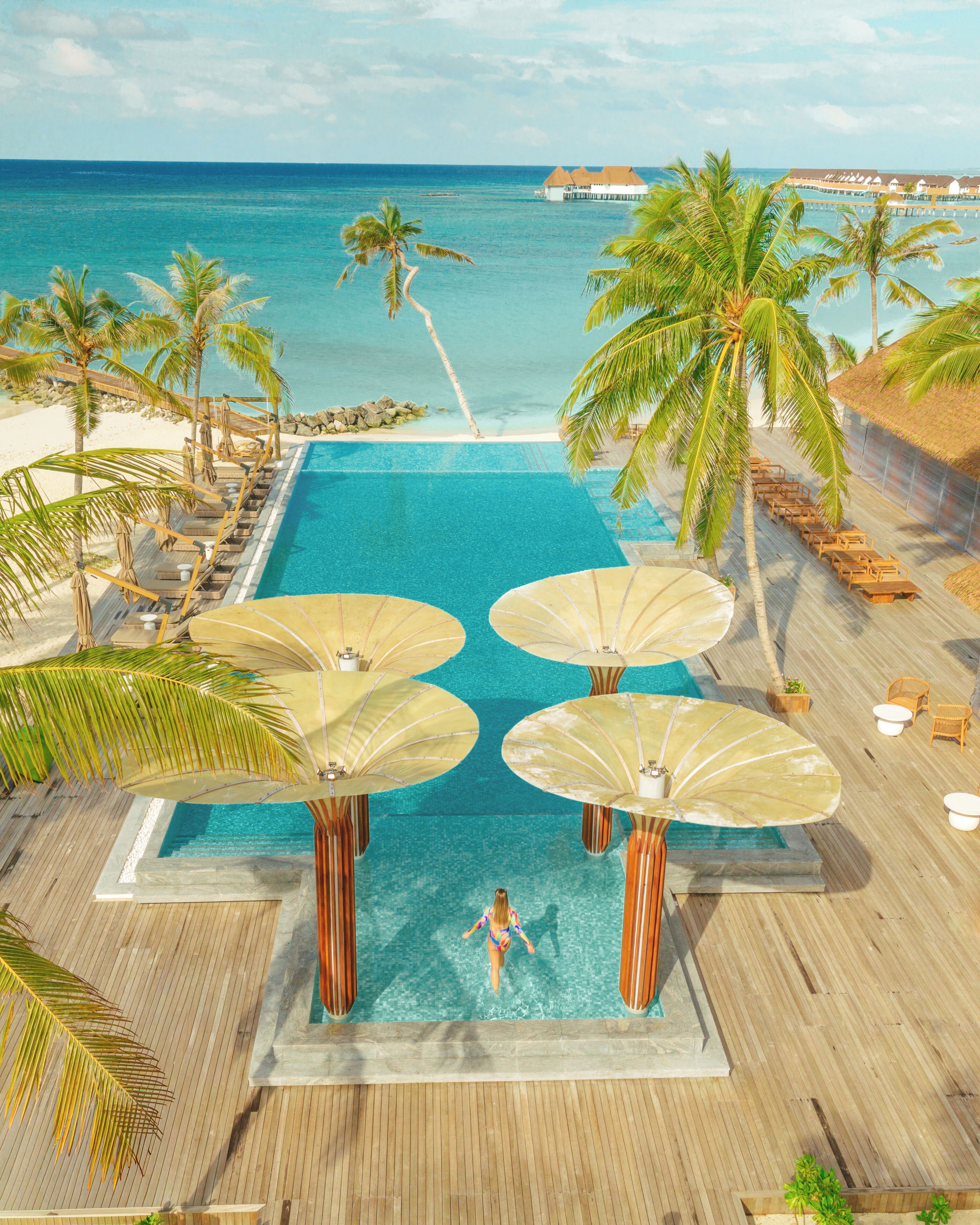 2 piscinas exteriores 