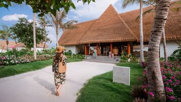 Sauna seca, sauna a vapor, 8 salas de tratamento