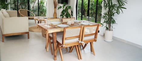 Villa Deluxe, vista para a piscina | Sala de estar