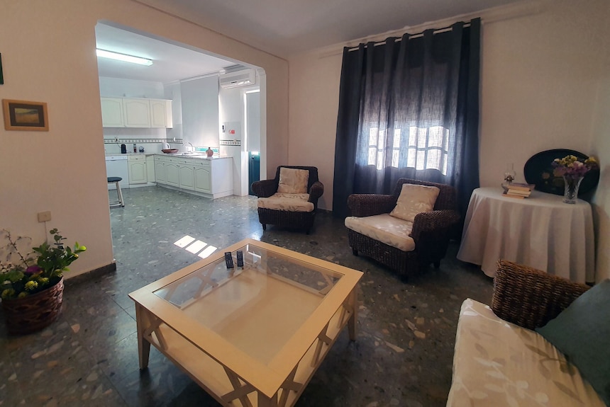 Villa 'Sossego' With Private Terrace, Wi-fi And Air Conditioning - Moura