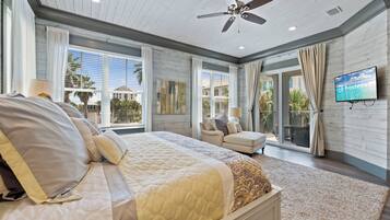 Casa Signature, várias camas, varanda, vista para a piscina | Com decoração personalizada, com mobília individualizada