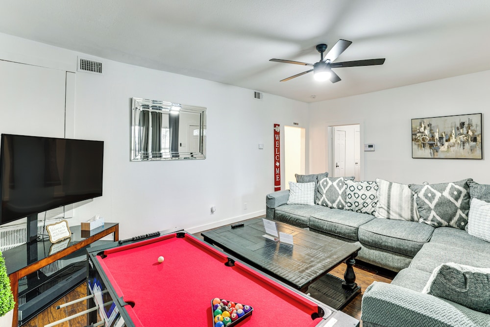 Walk To Bishop Arts District: Home W/ Deck - Highland Hills - Dallas