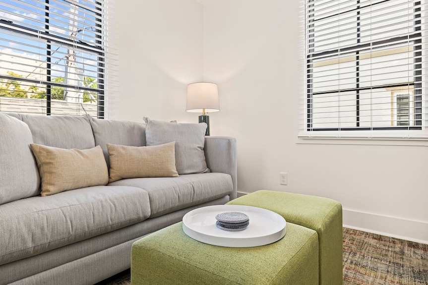 Pet-friendly Renovated Apt Steps To Forsyth, Coffee Shops By Lucky Savannah - 薩凡納