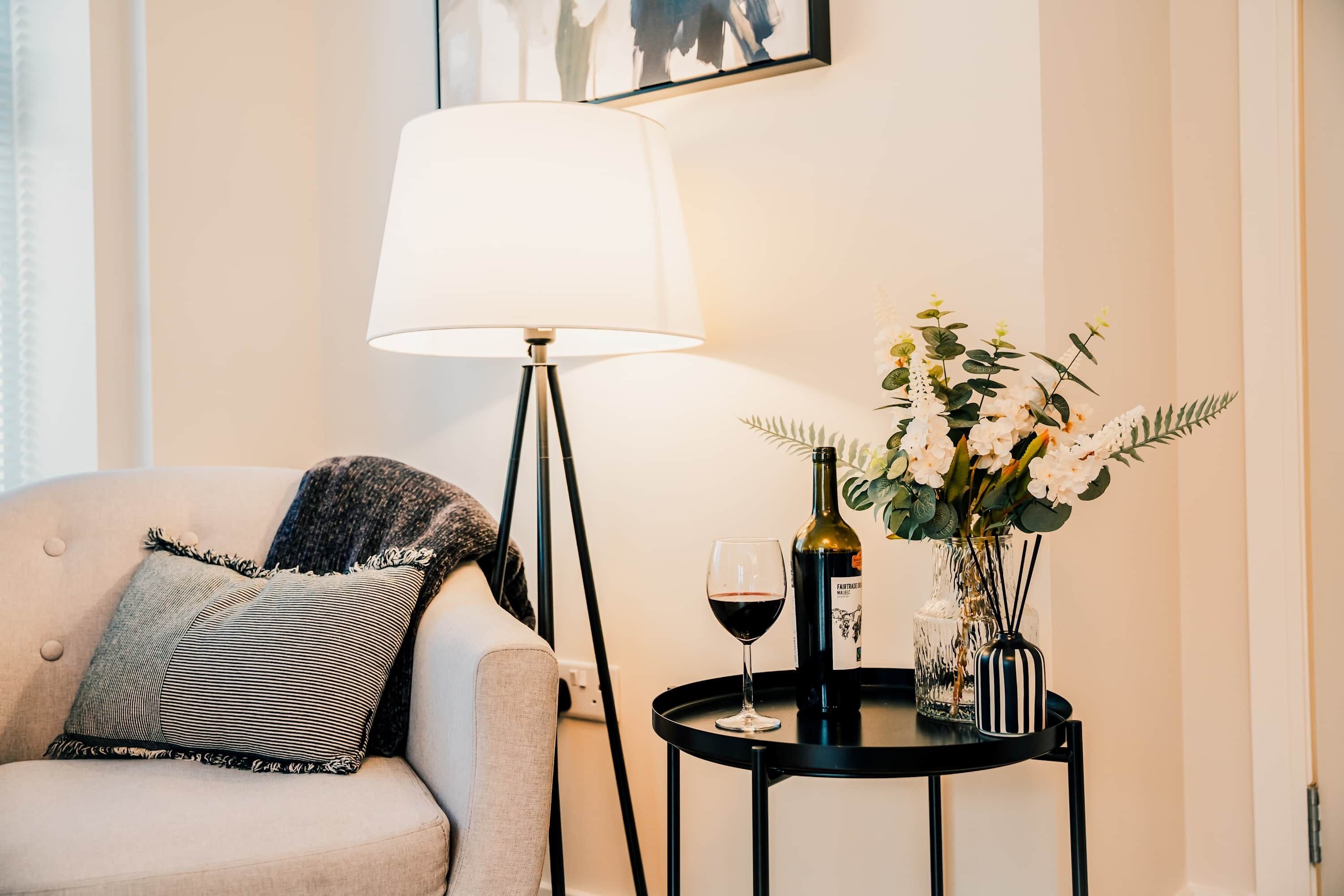 Modern Central 2 Bedroom Apartment With Parking - Edinburgh