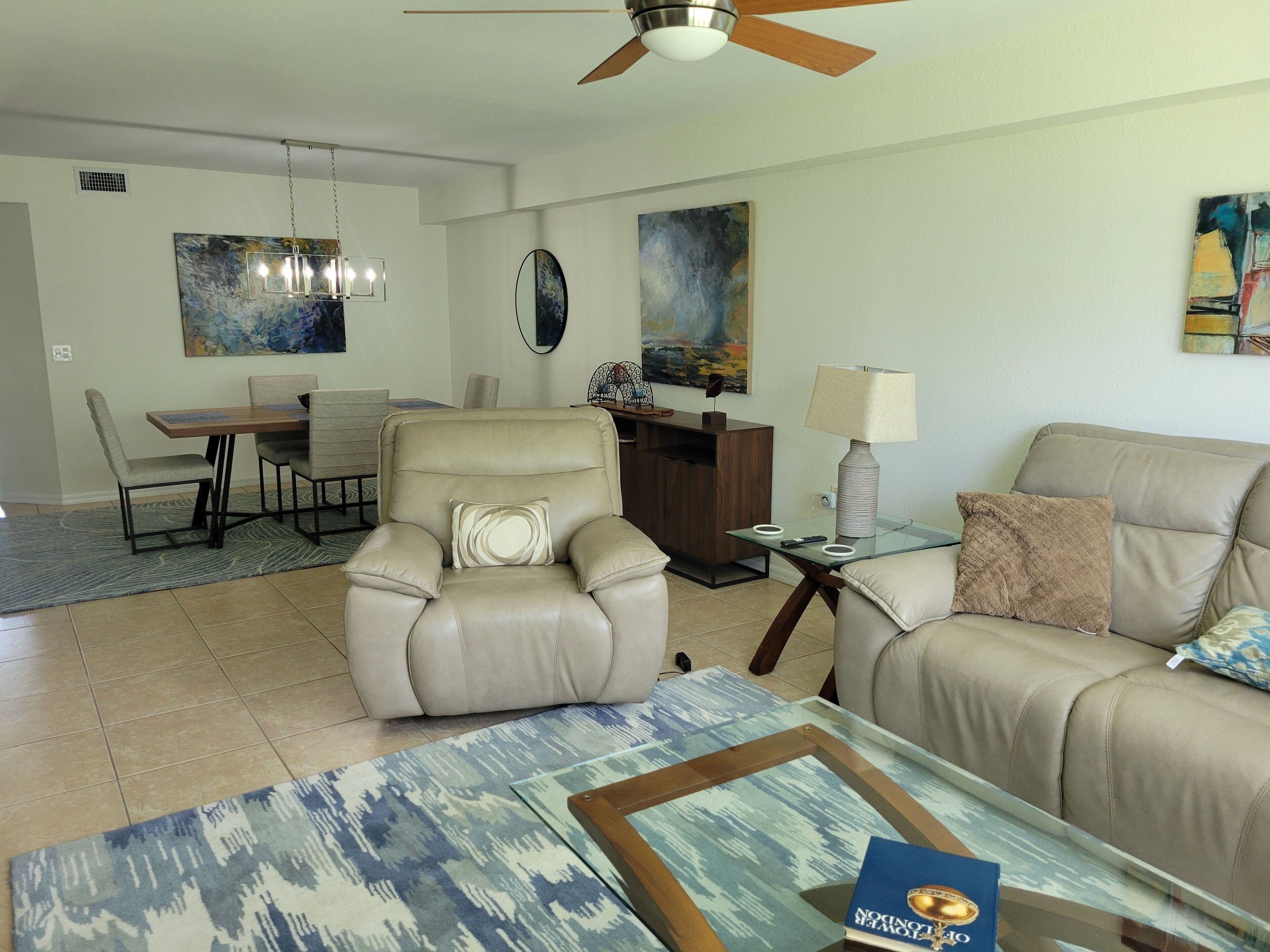 Modern 2 Bedroom / 2 Bath Condo With Pool, And Free Golf In Delightful Estero. - Estero, FL