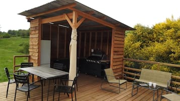 Tenda Comfort, varanda, vista para o lago | Cozinha privada