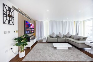 Apartamento Superior, varanda, Vista para a cidade | Sala de estar