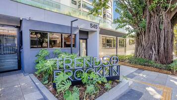 Apartamento básico | Detalhe da fachada