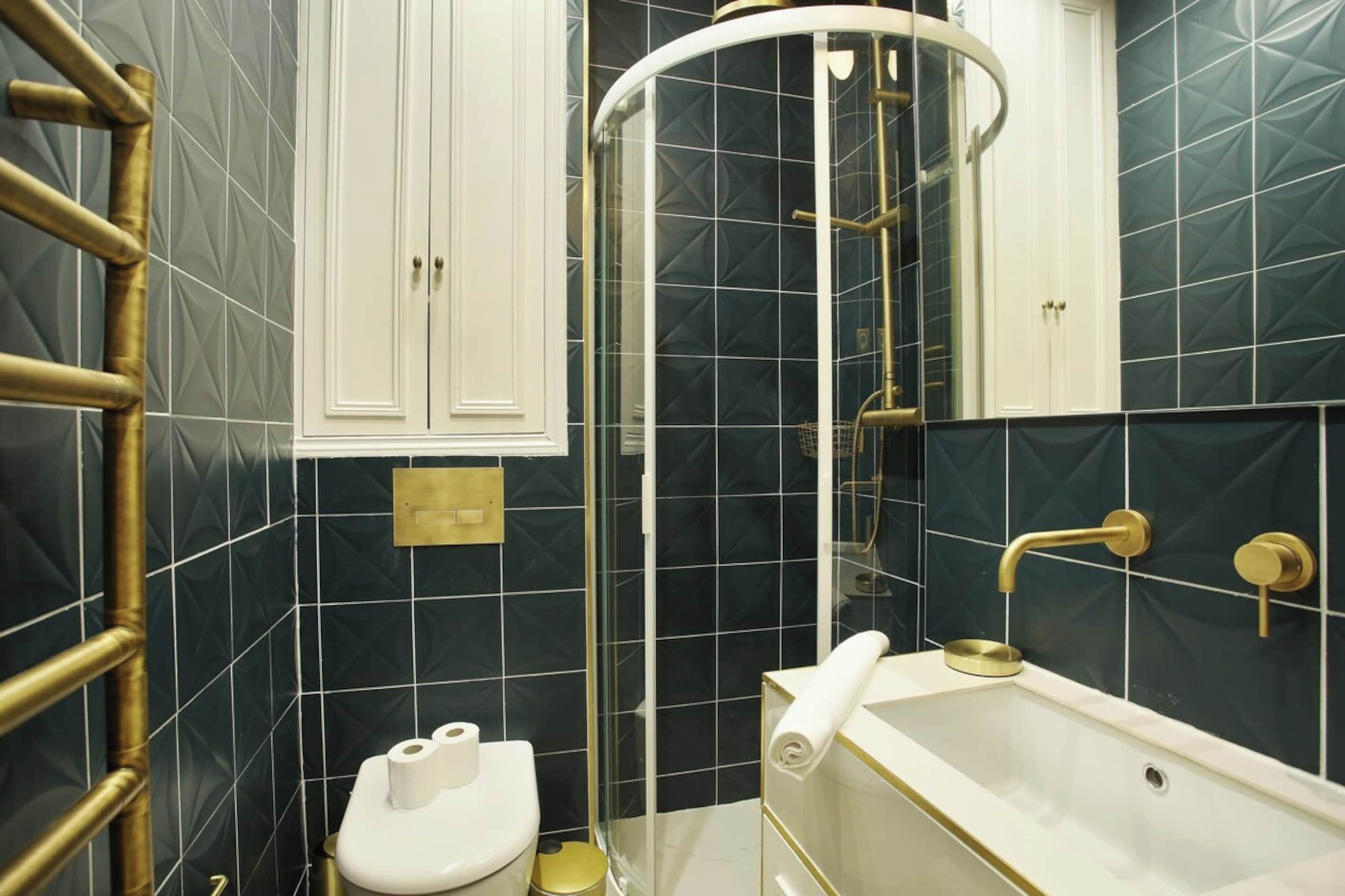 Apartamento | Casa de banho | Um secador de cabelo 