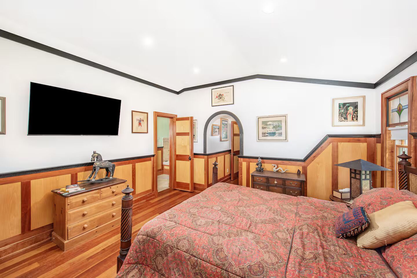 Lovely Year Round Vacation Home In The Hamptons - Hampton Bays, NY
