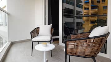 Quarto standard, 1 cama King, sacada | Terraço/pátio