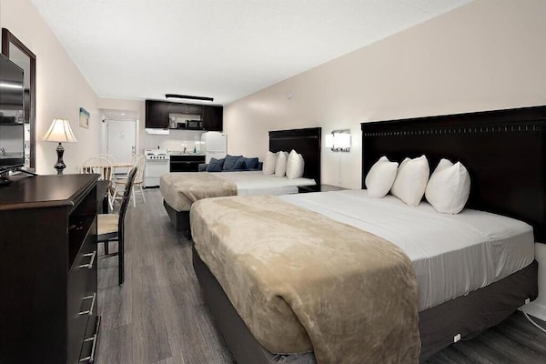 Eden Roc Ocean Front - Ocean City, MD