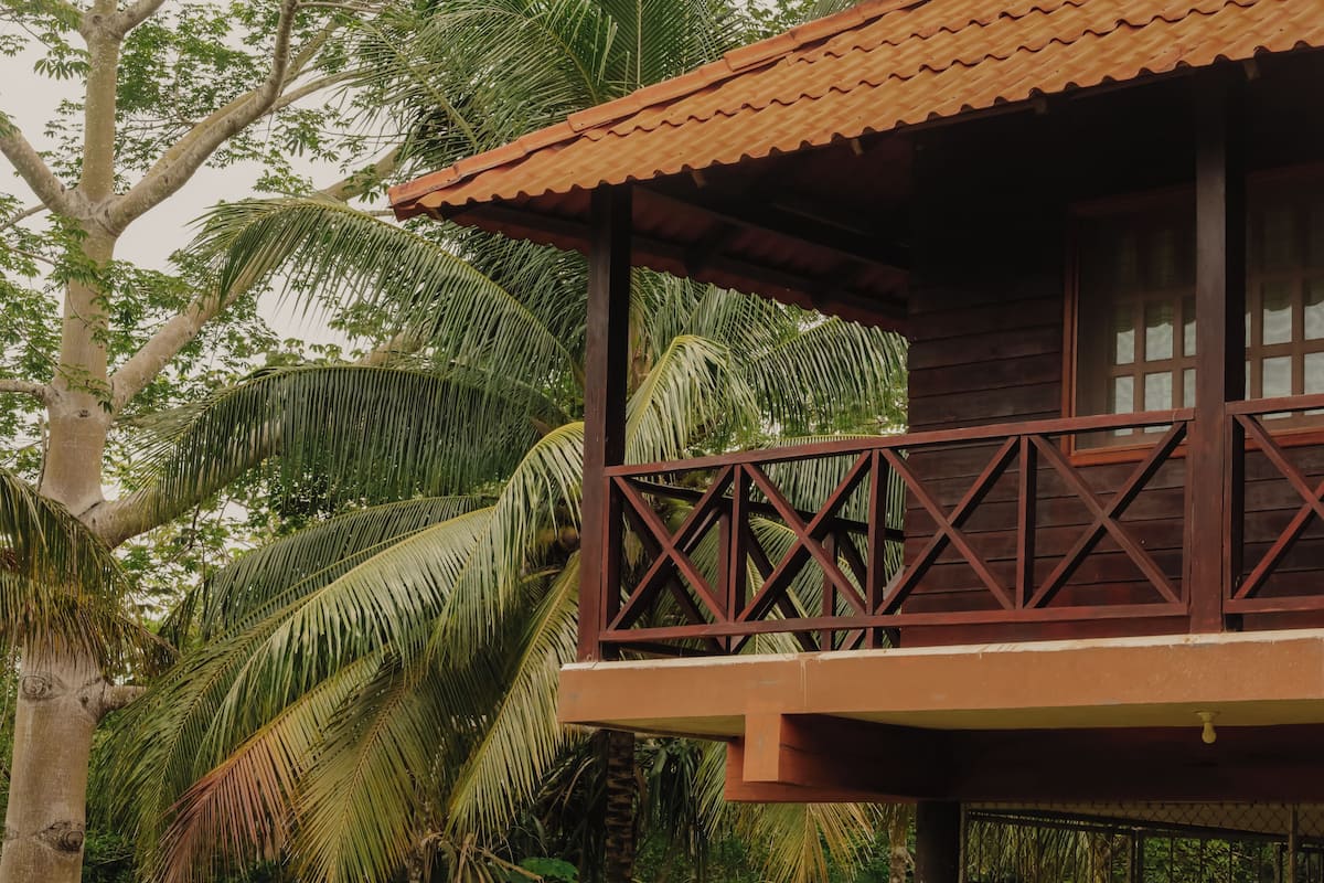 Quarto Superior, varanda, vista para o jardim | Varanda