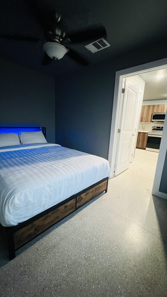 Downtown Historic 1 Bed 1 Bath Apartment Unit 202 - Temple | Vrbo