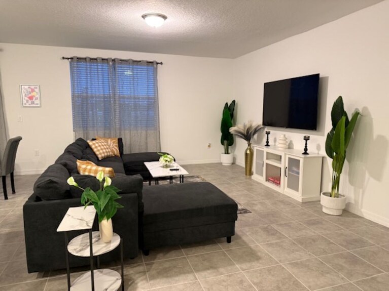 Perfect For Families! 4br Home Close To Disney & Legoland Peaceful Location - Haines City, FL