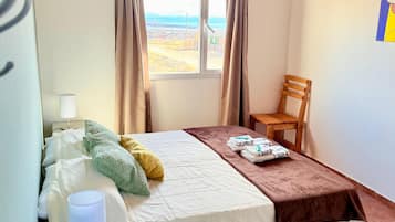 Quarto casal clássico, sacada, vista para a montanha | Wi-Fi de cortesia